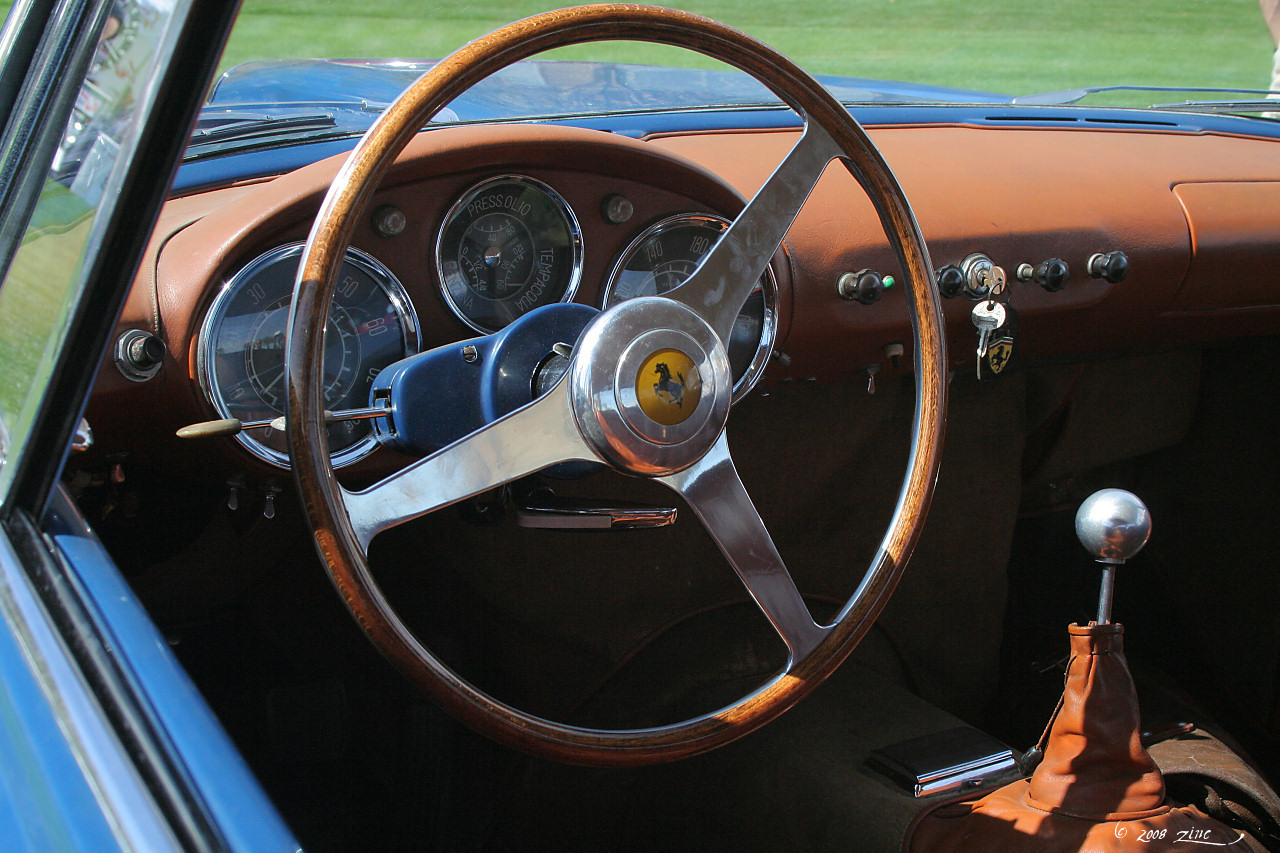 Włoskie granturismo oraz samodziałowa amfibia czyli Ferrari 410 ...