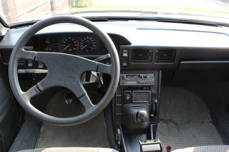 Neon Polognese Przejściogelion czyli FSO Polonez MR91/MR93 Caro – Recenzex